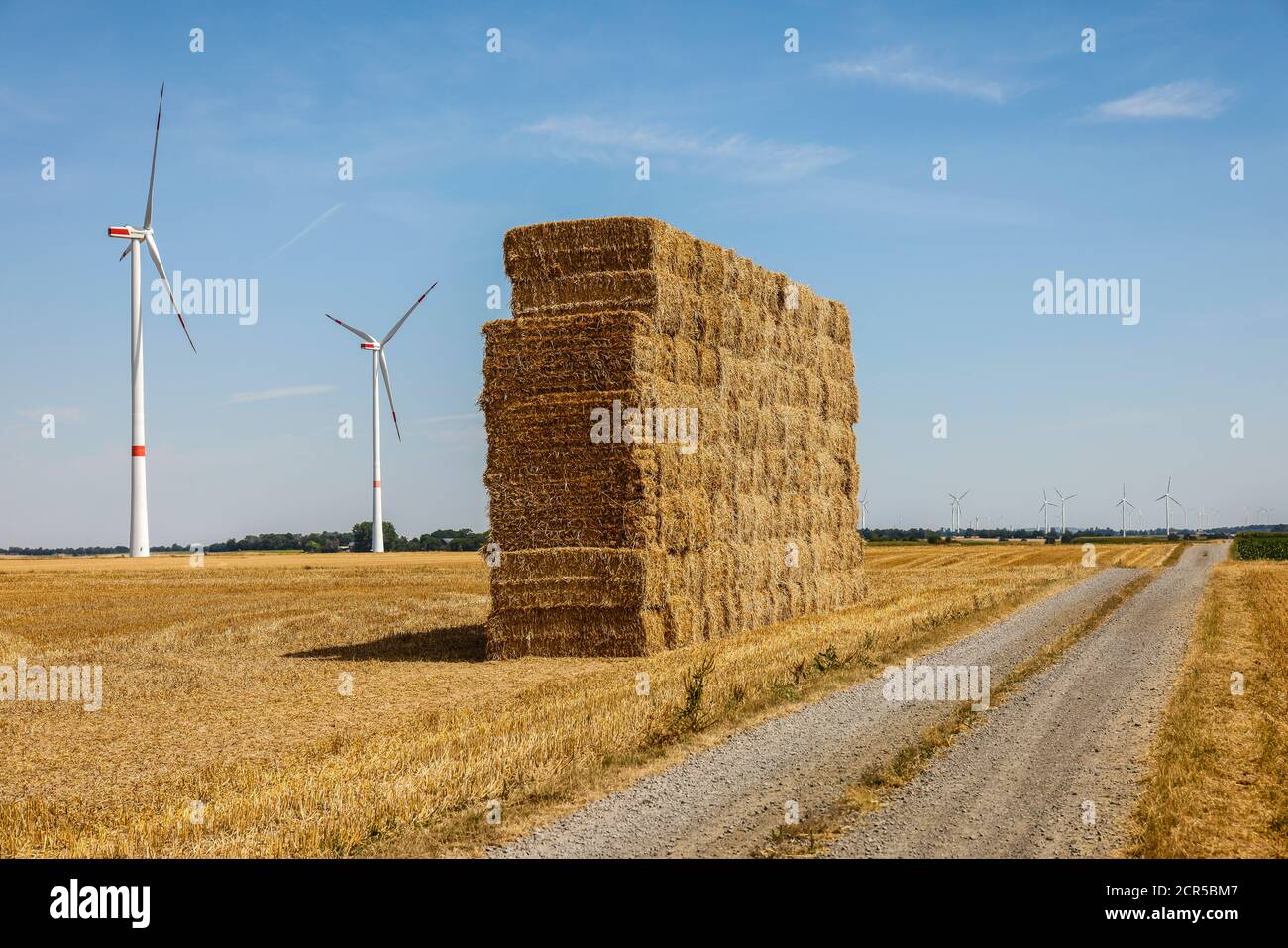 Stacked grain hi-res stock photography and images - Alamy