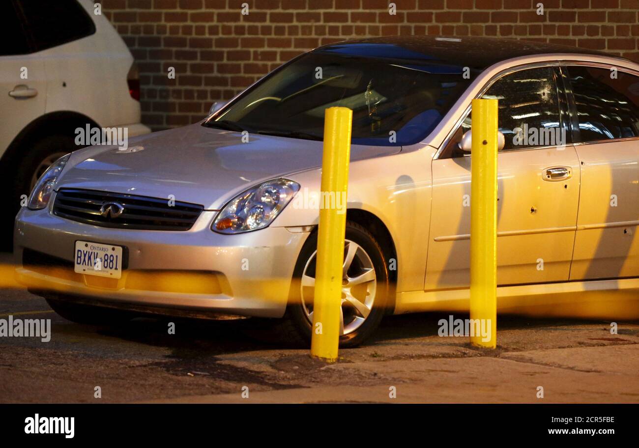 Car Punctured High Resolution Stock Photography and Images - Alamy