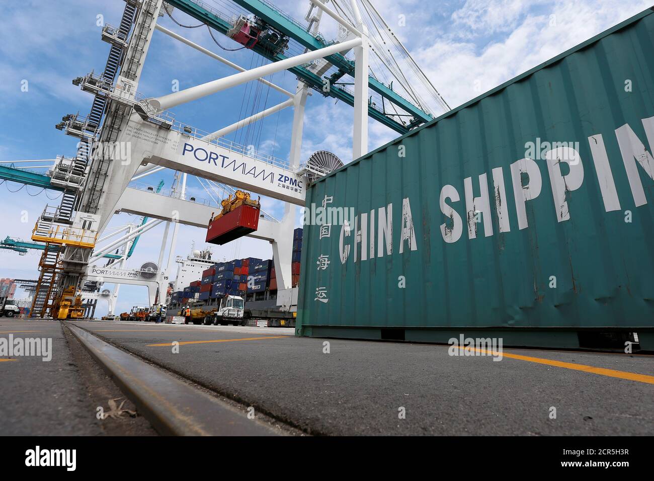 Panamax ship 2016 panama canal hi-res stock photography and images - Alamy