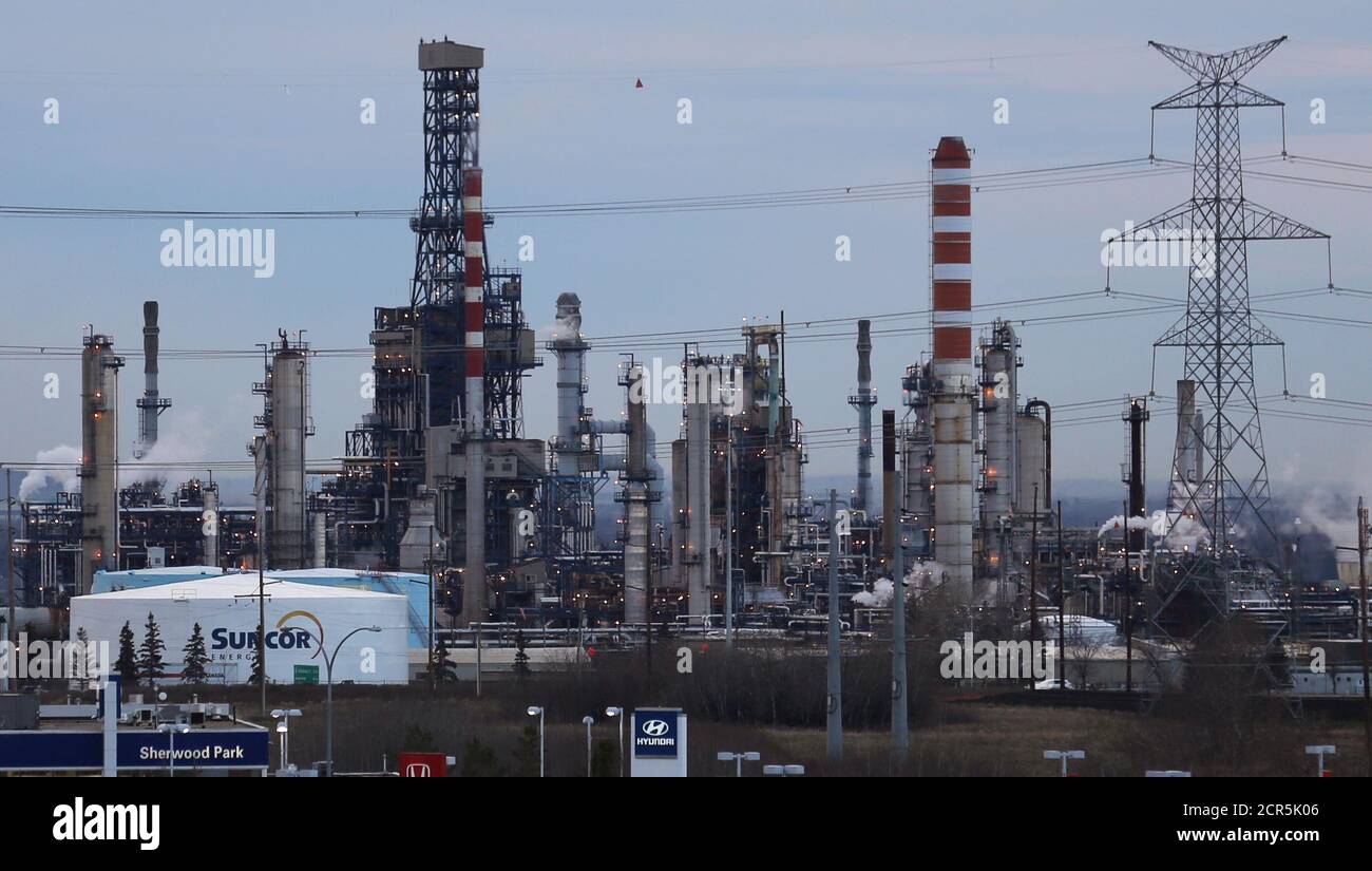 Suncor edmonton refinery hi-res stock photography and images - Alamy