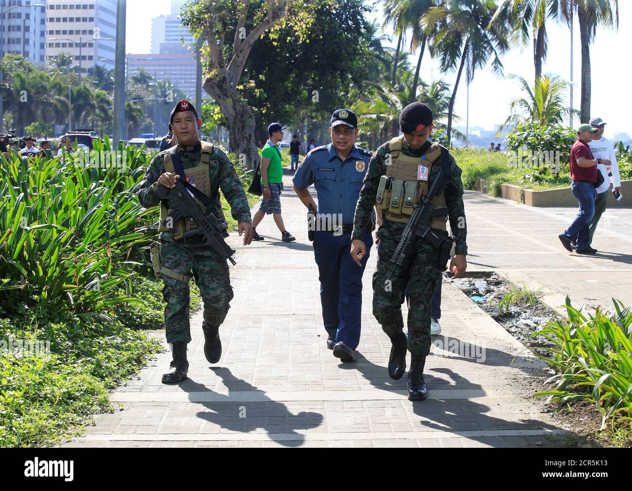 Philippine national police members special hi-res stock photography and ...