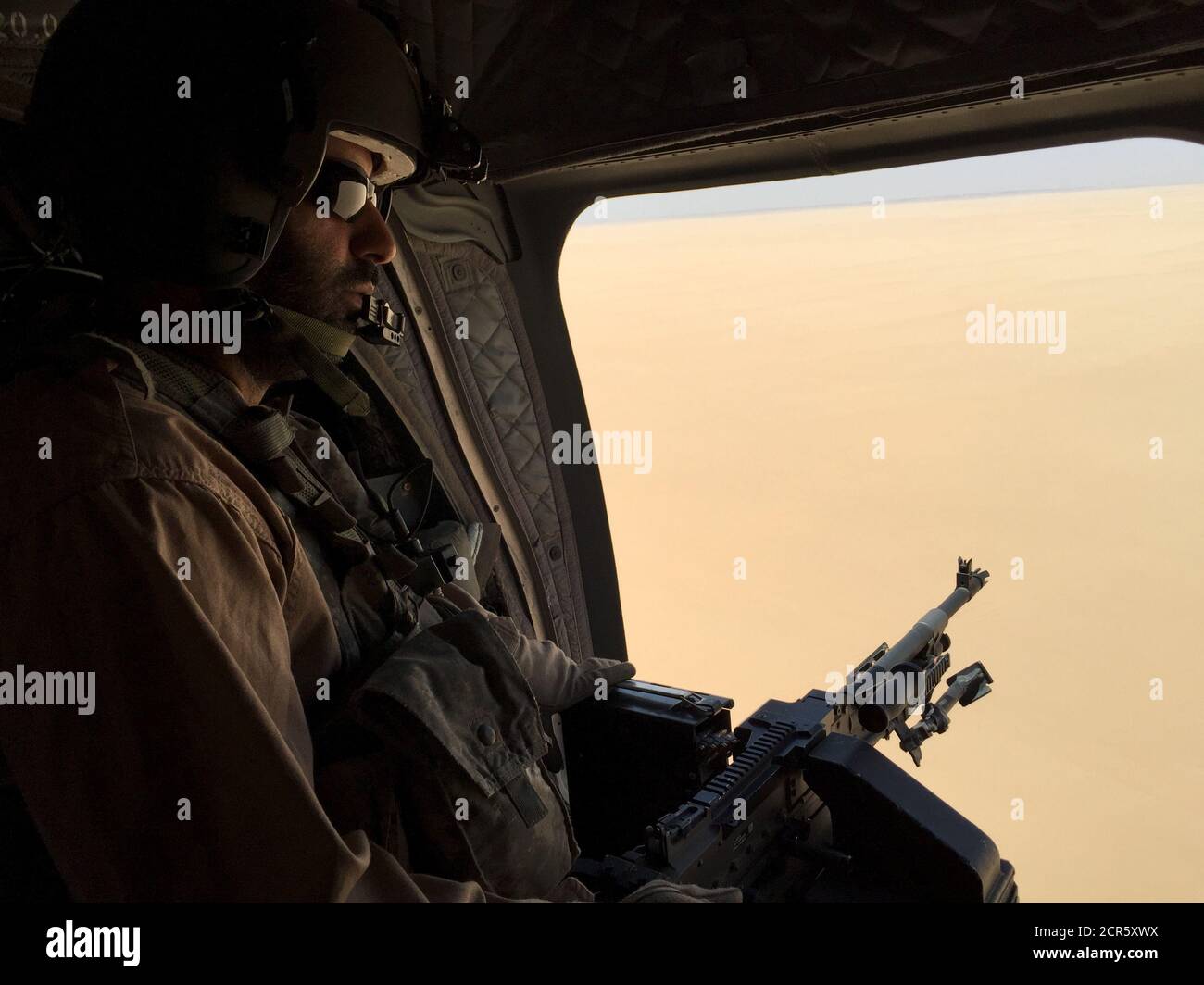 Armed arab soldier hi-res stock photography and images - Alamy