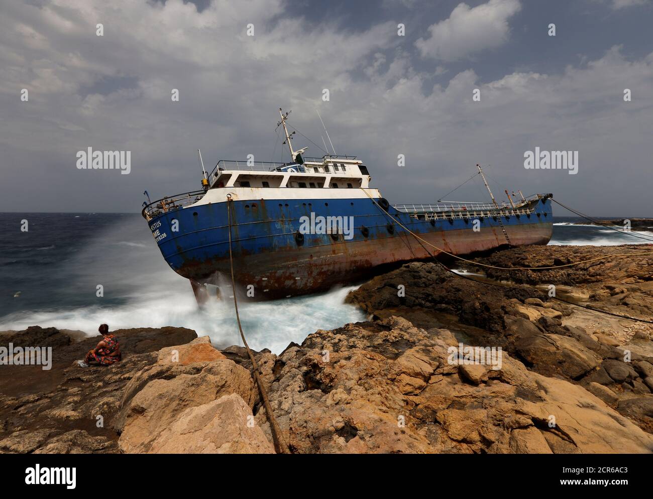 Bunker tanker hi-res stock photography and images - Alamy