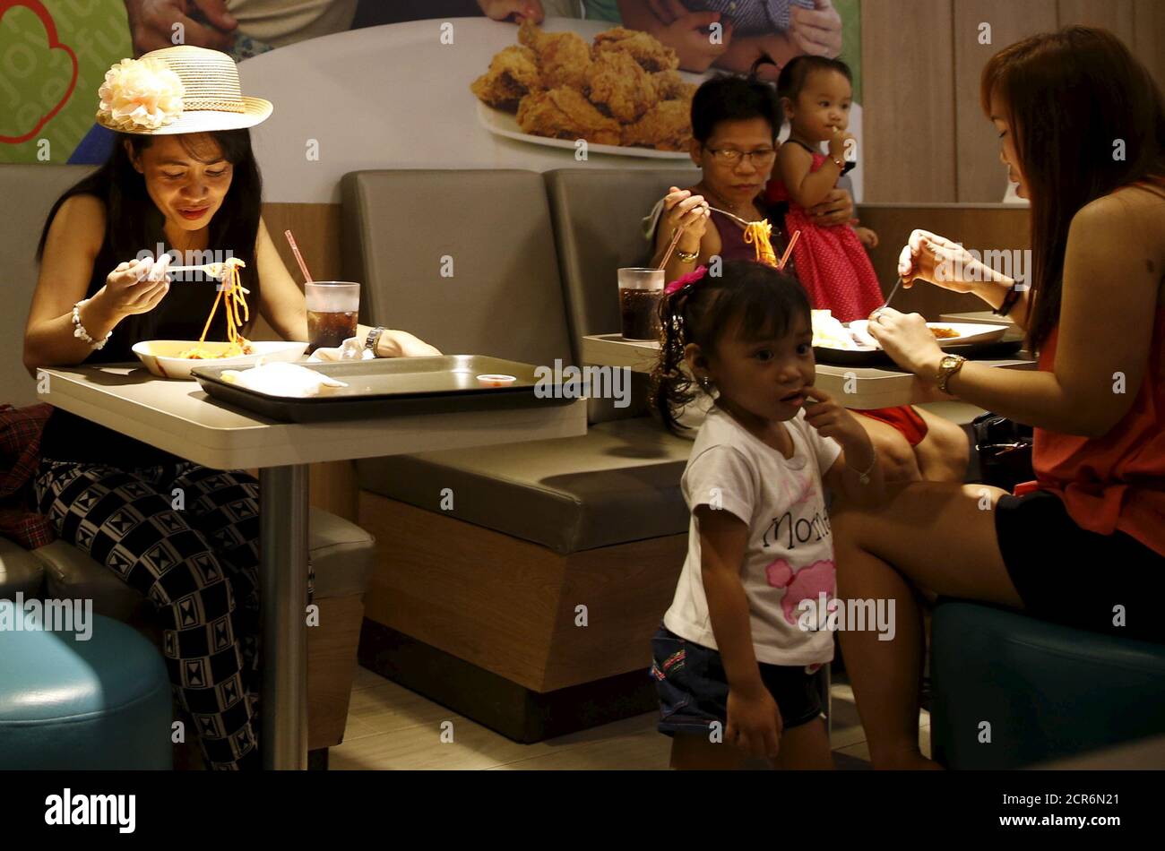 Jollibee manila hi-res stock photography and images - Alamy
