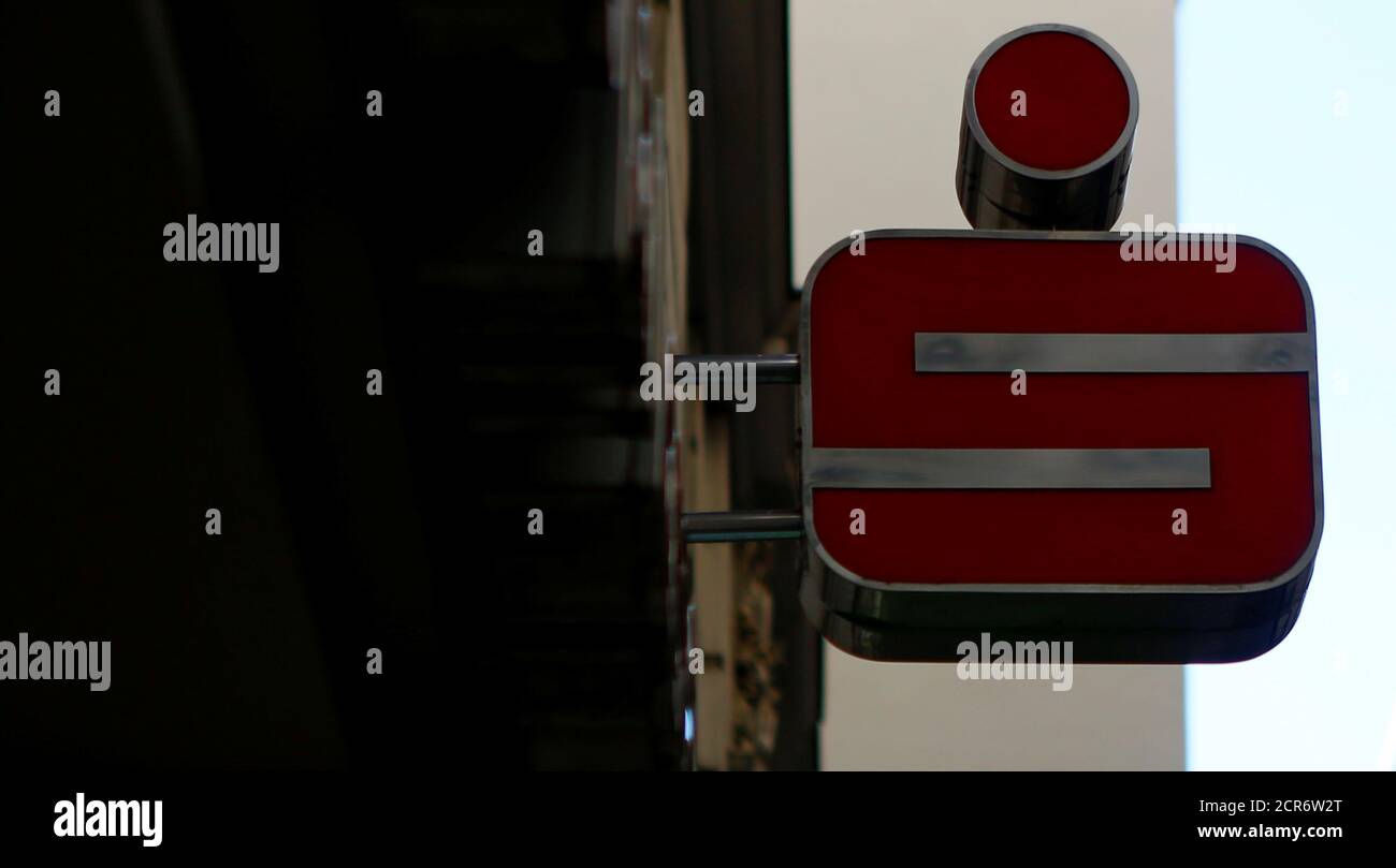 Sparkassen logo hi-res stock photography and images - Alamy