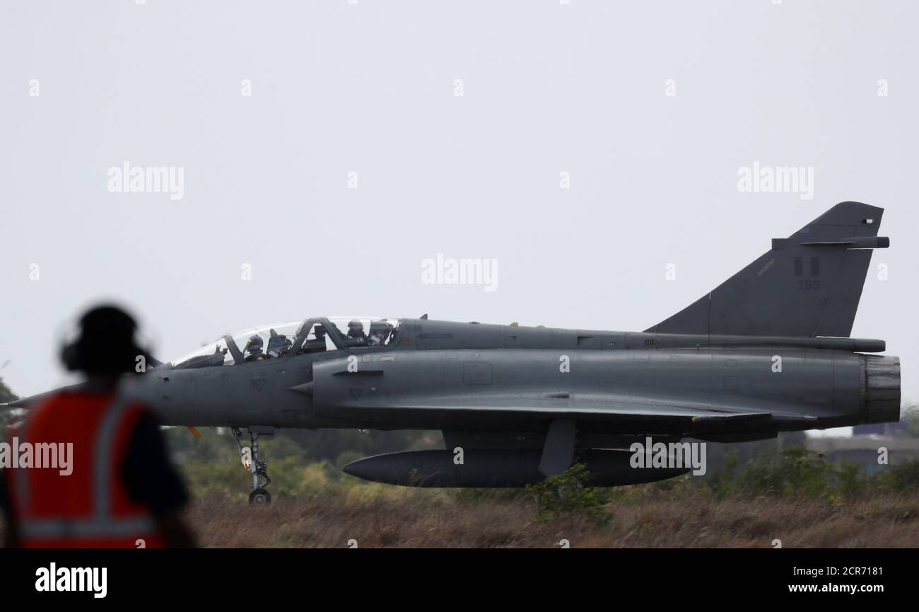 Peruvian air force hi-res stock photography and images - Alamy