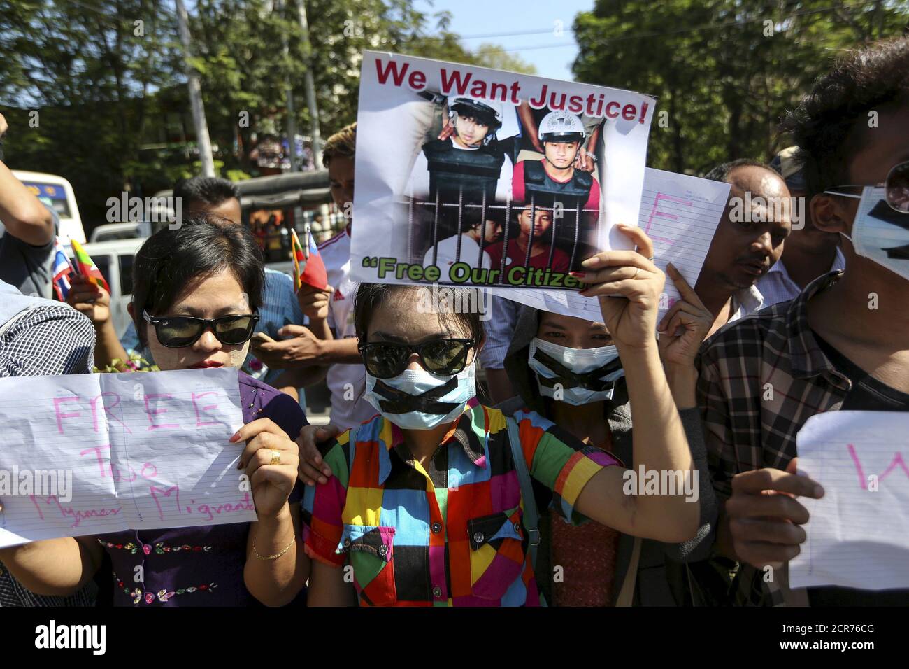 Zaw win hi-res stock photography and images - Alamy