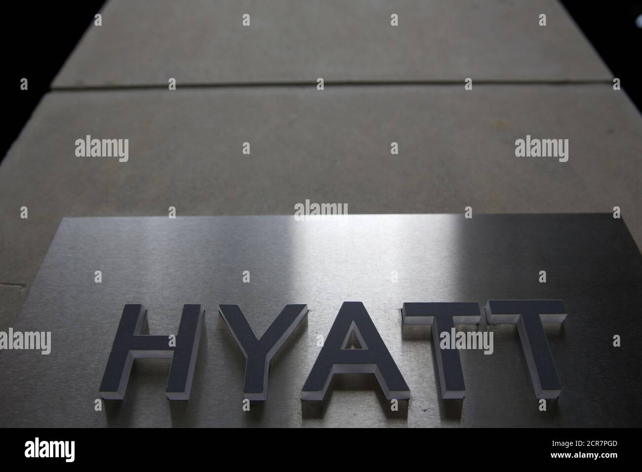 Hyatt hotel new york exterior hi-res stock photography and images - Alamy