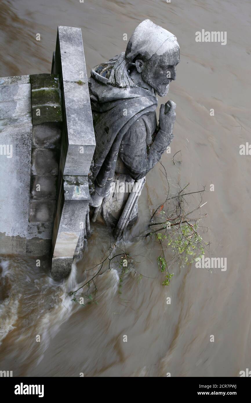 The zouave statue hi-res stock photography and images - Alamy