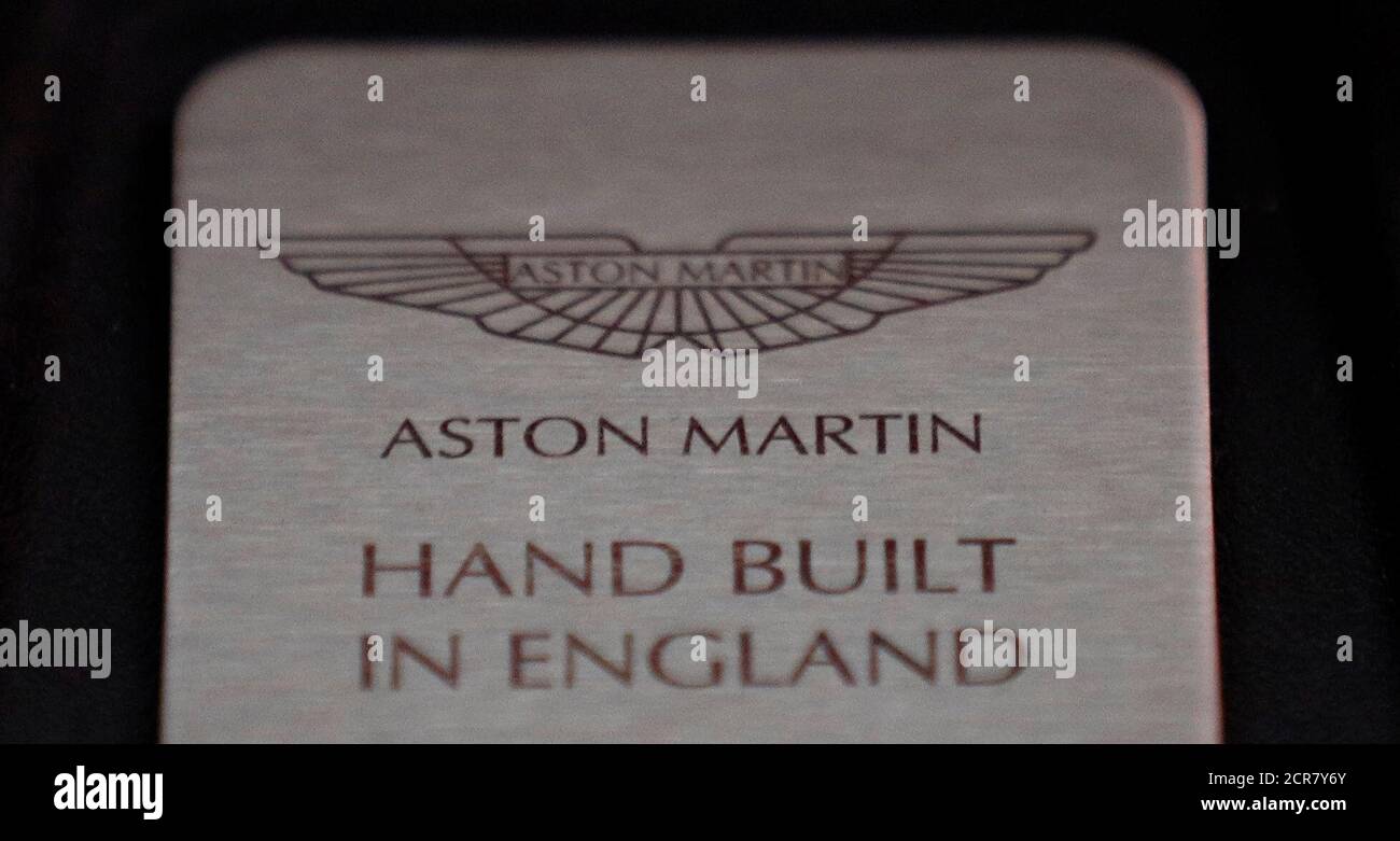 Car vantage logo hi-res stock photography and images - Alamy