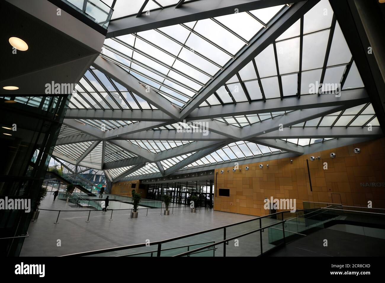 World conference centre hi-res stock photography and images - Alamy
