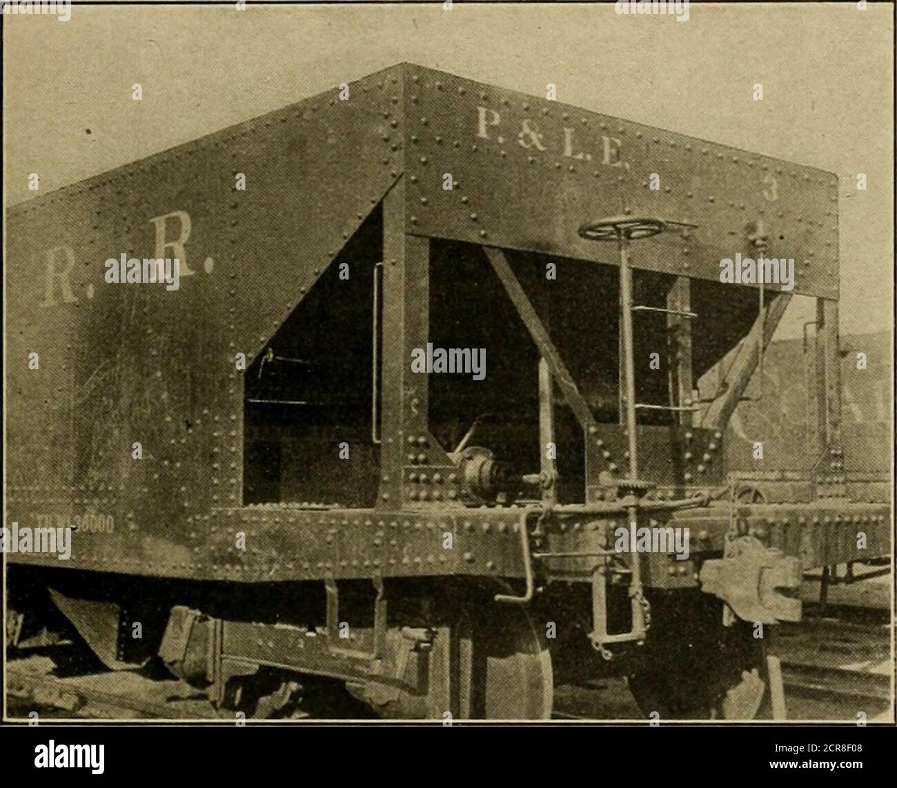 . American engineer and railroad journal . 6-in. angles, with thelonger ...