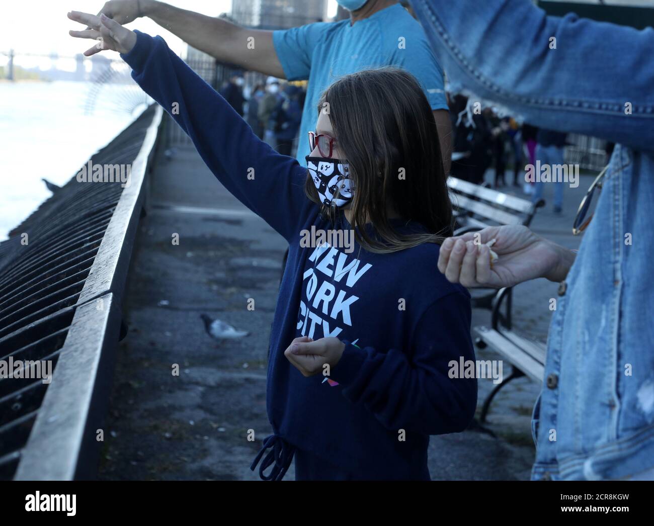 New York, New York, USA. 19th Sep, 2020. Followers of the Jewish faith ...