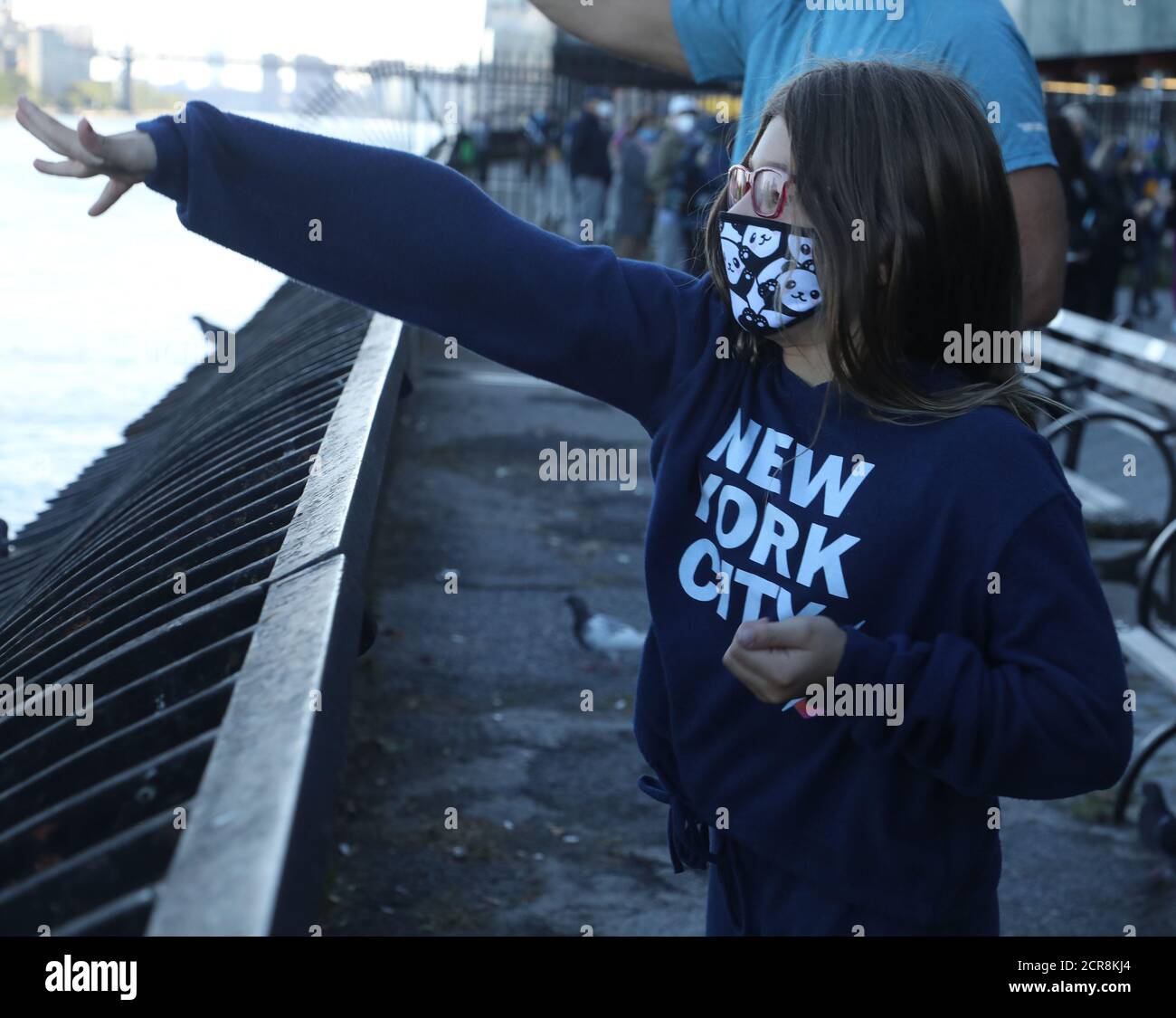 New York, New York, USA. 19th Sep, 2020. Followers of the Jewish faith ...