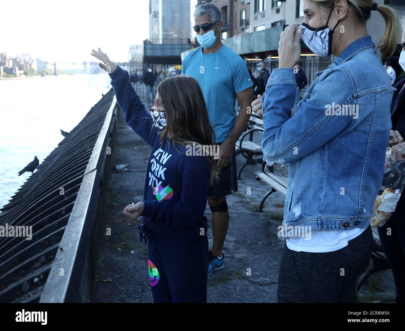 New York, New York, USA. 19th Sep, 2020. Followers of the Jewish faith ...
