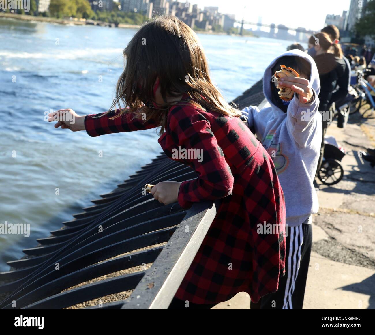New York, New York, USA. 19th Sep, 2020. Followers of the Jewish faith ...