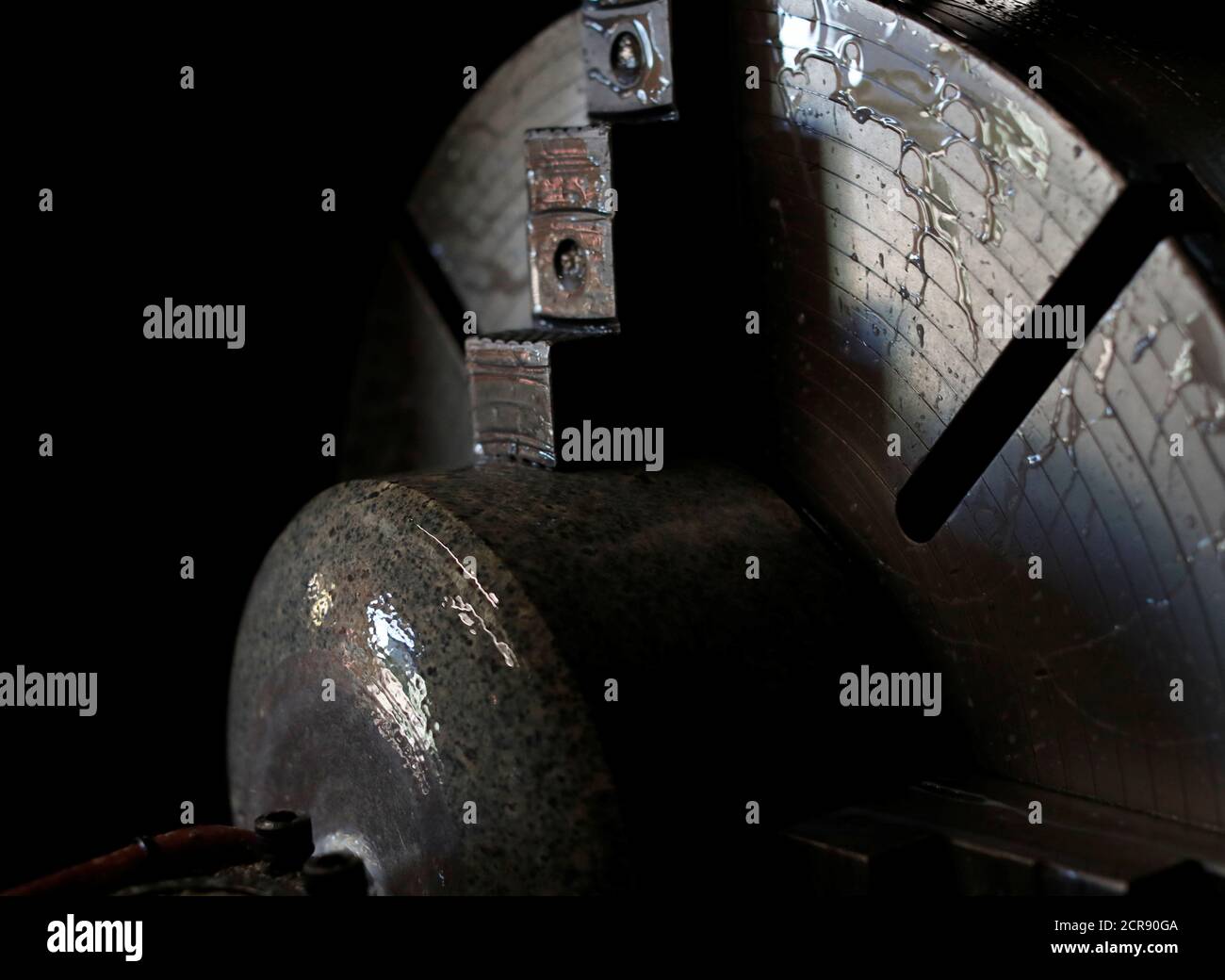 Kays scotland curling stone hi-res stock photography and images - Alamy