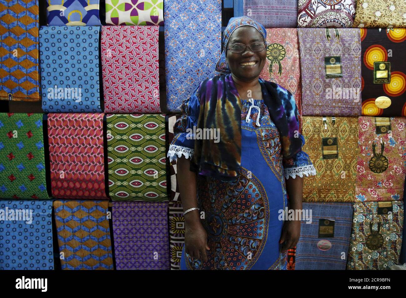 Ivorian man hi-res stock photography and images - Alamy