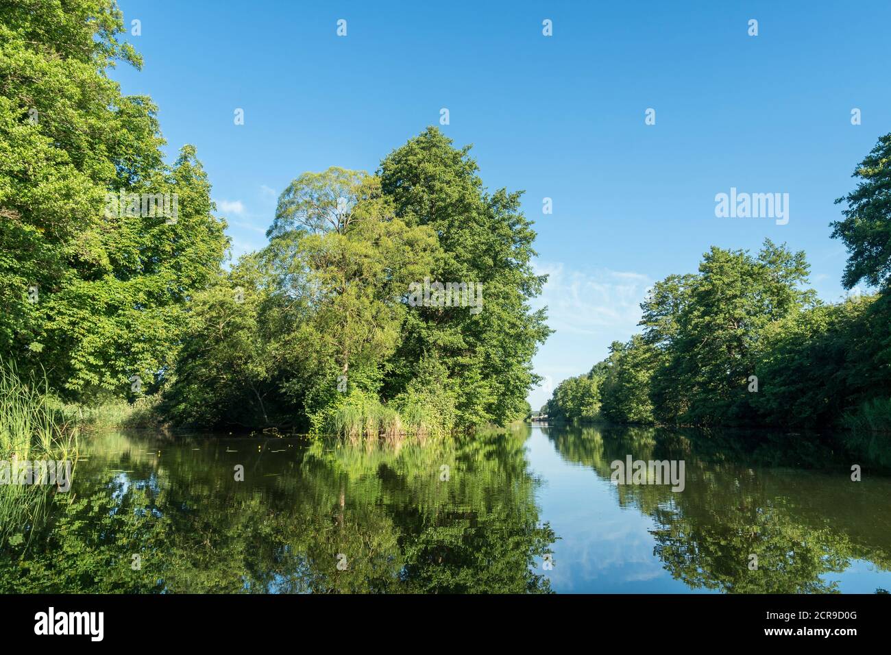Mecklenburg Lake District, Havel, Obere-Havel-Wasserstraße, entrance to ...