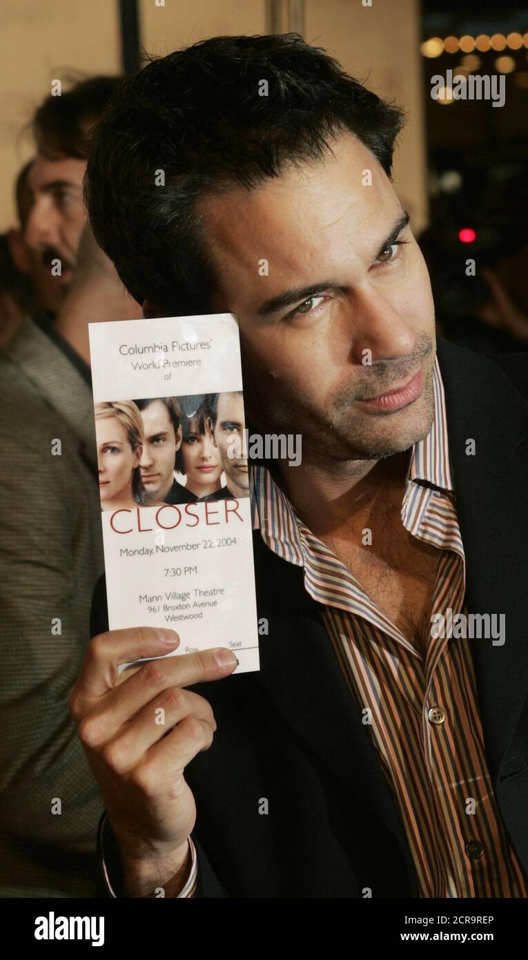Jude law premiere film closer hi-res stock photography and images - Alamy