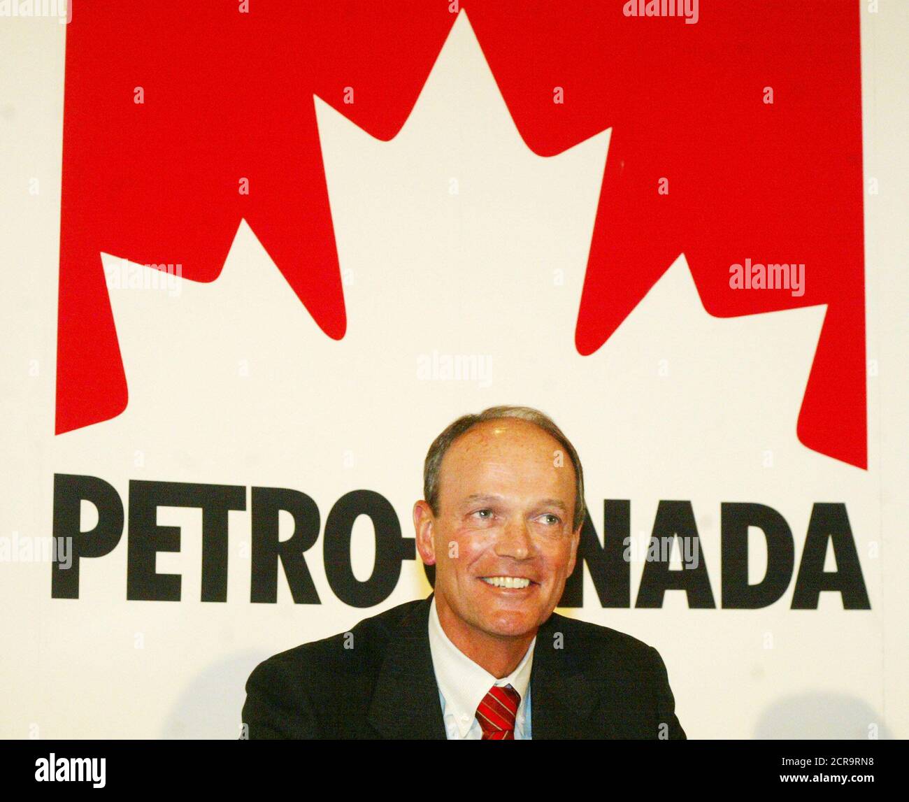 Petro canada logo hi-res stock photography and images - Alamy