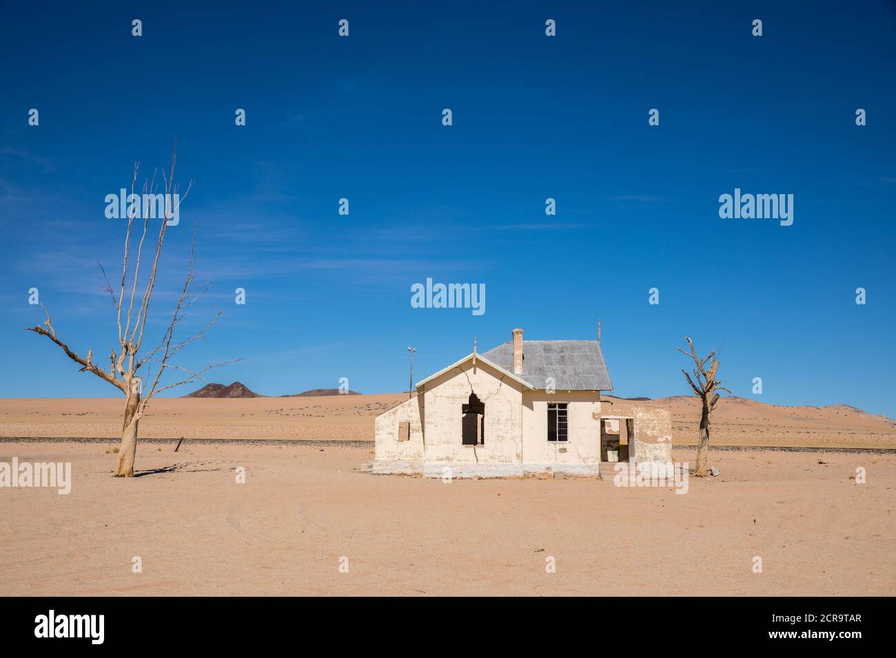 abandoned house in the southwest of Namibia Stock Photo - Alamy