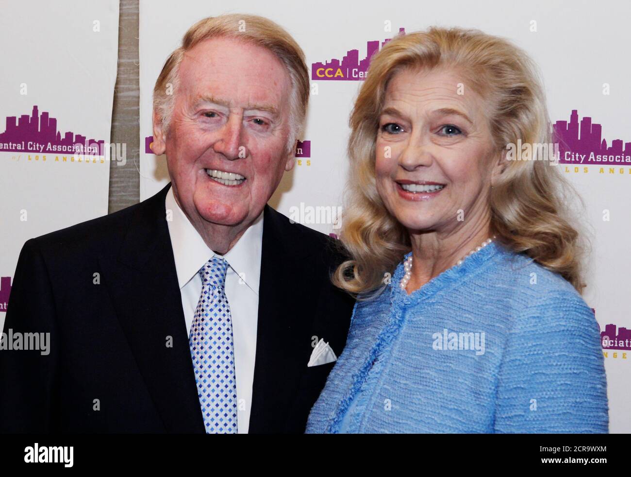 Vin scully hi-res stock photography and images - Alamy
