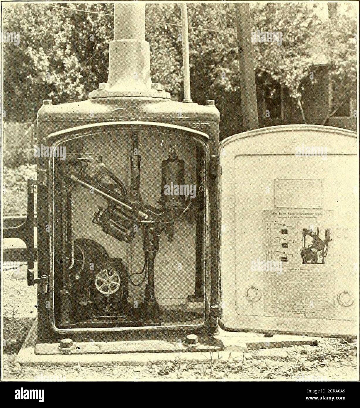 . Electric railway journal . Illinois Traction Signals—Case with Two ...