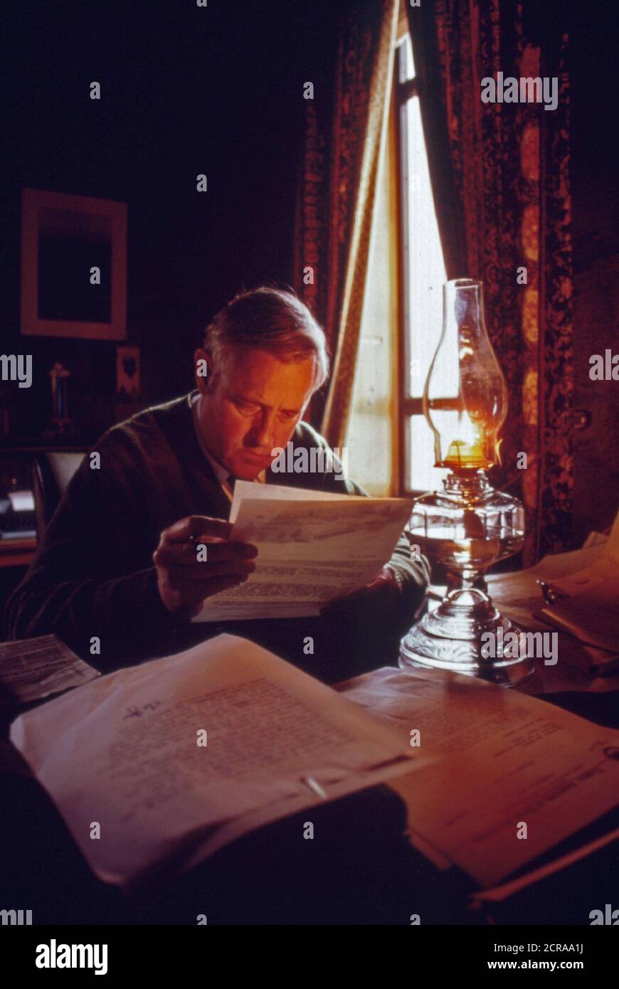 1973 - Oregon Governor Tom Mccall Used a Kerosene Lamp in His Office to ...