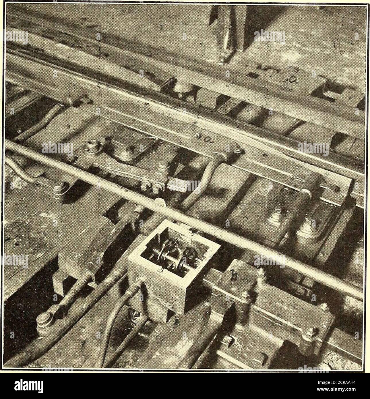 . The Street railway journal . SING OVER TREADLE divided up into ...