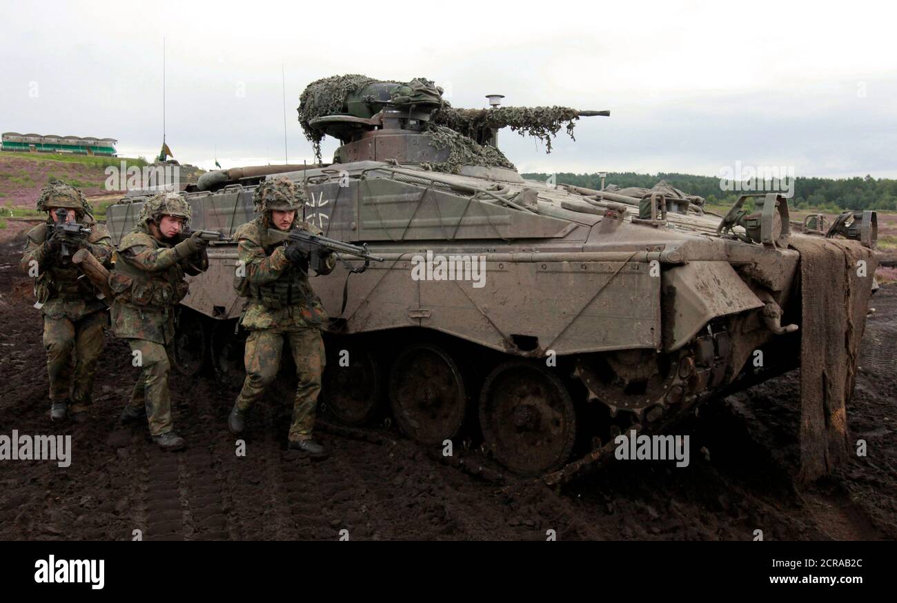 German bundeswehr soldiers armoured infantry hi-res stock photography ...