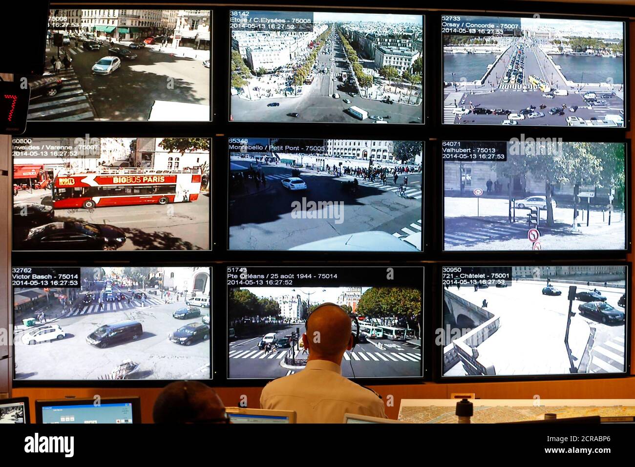 Police station control room hi-res stock photography and images - Alamy