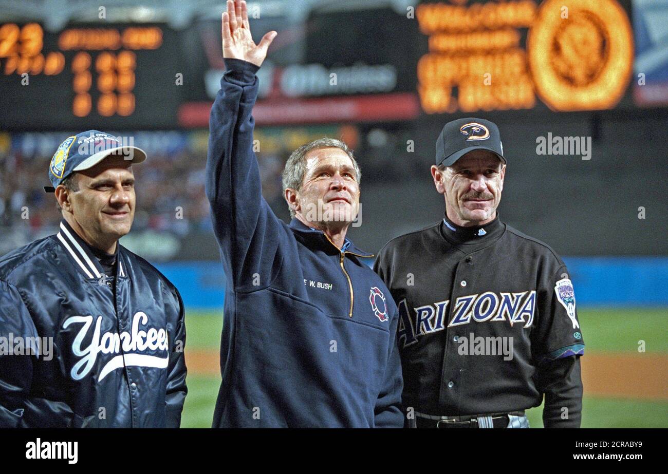 President george w bush waving hi-res stock photography and images - Alamy