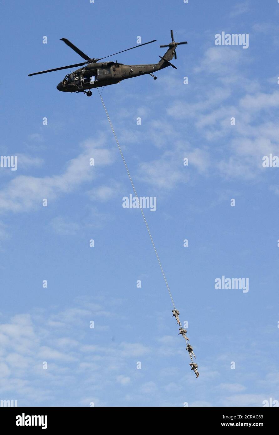 Helicopter ga hi-res stock photography and images - Alamy