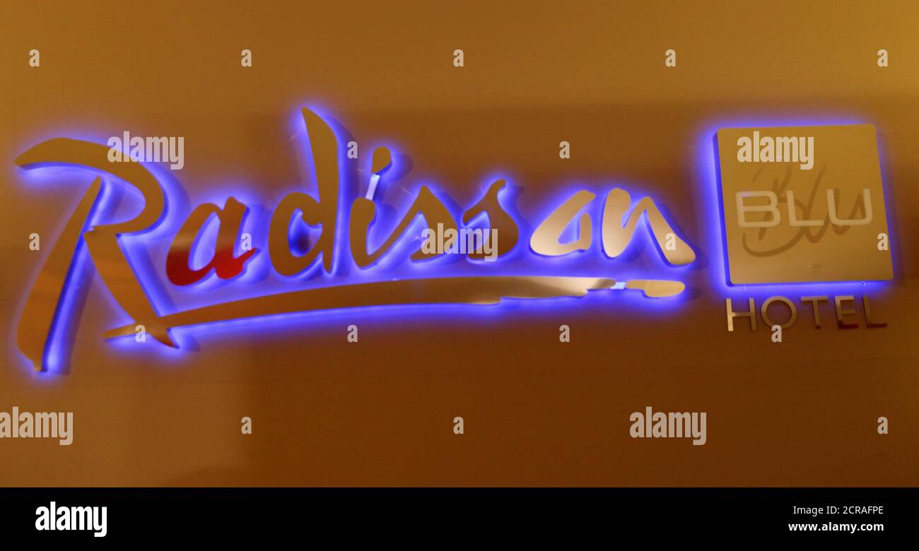 Radisson logo hi-res stock photography and images - Alamy
