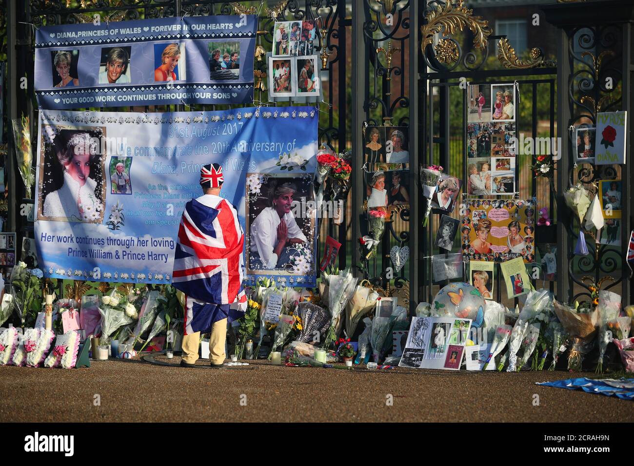 Hannah gates hi-res stock photography and images - Alamy