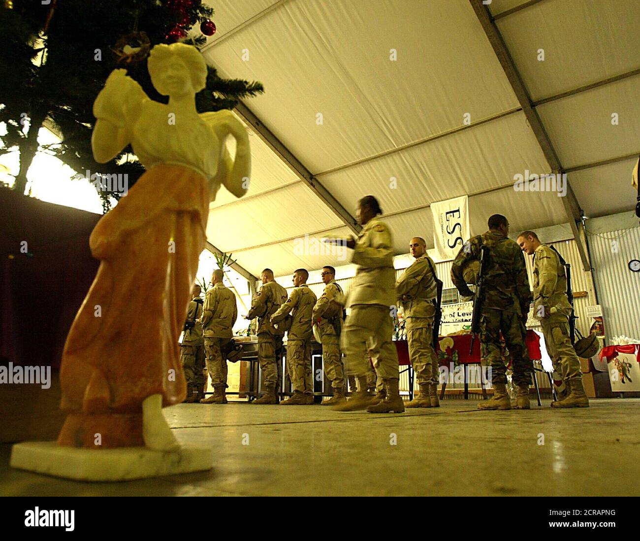 Soldiers Queue High Resolution Stock Photography and Images - Alamy