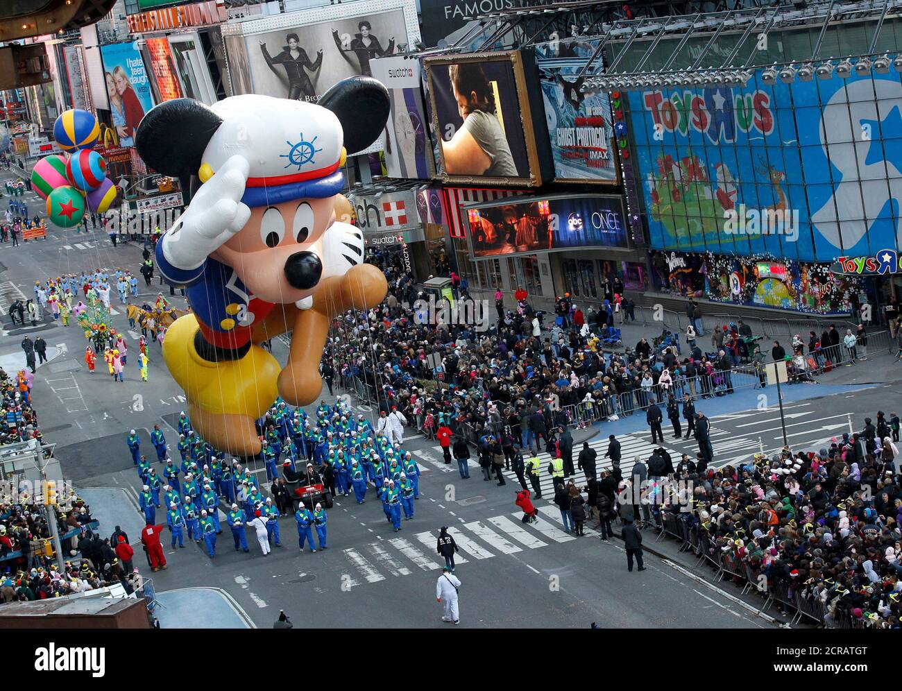 Mickey mouse in times square hi-res stock photography and images - Alamy