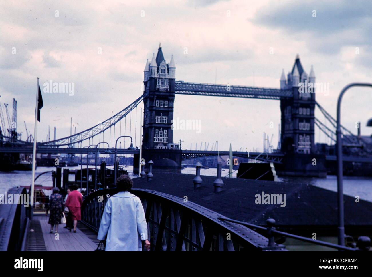London Bridge in 1965 Stock Photo - Alamy