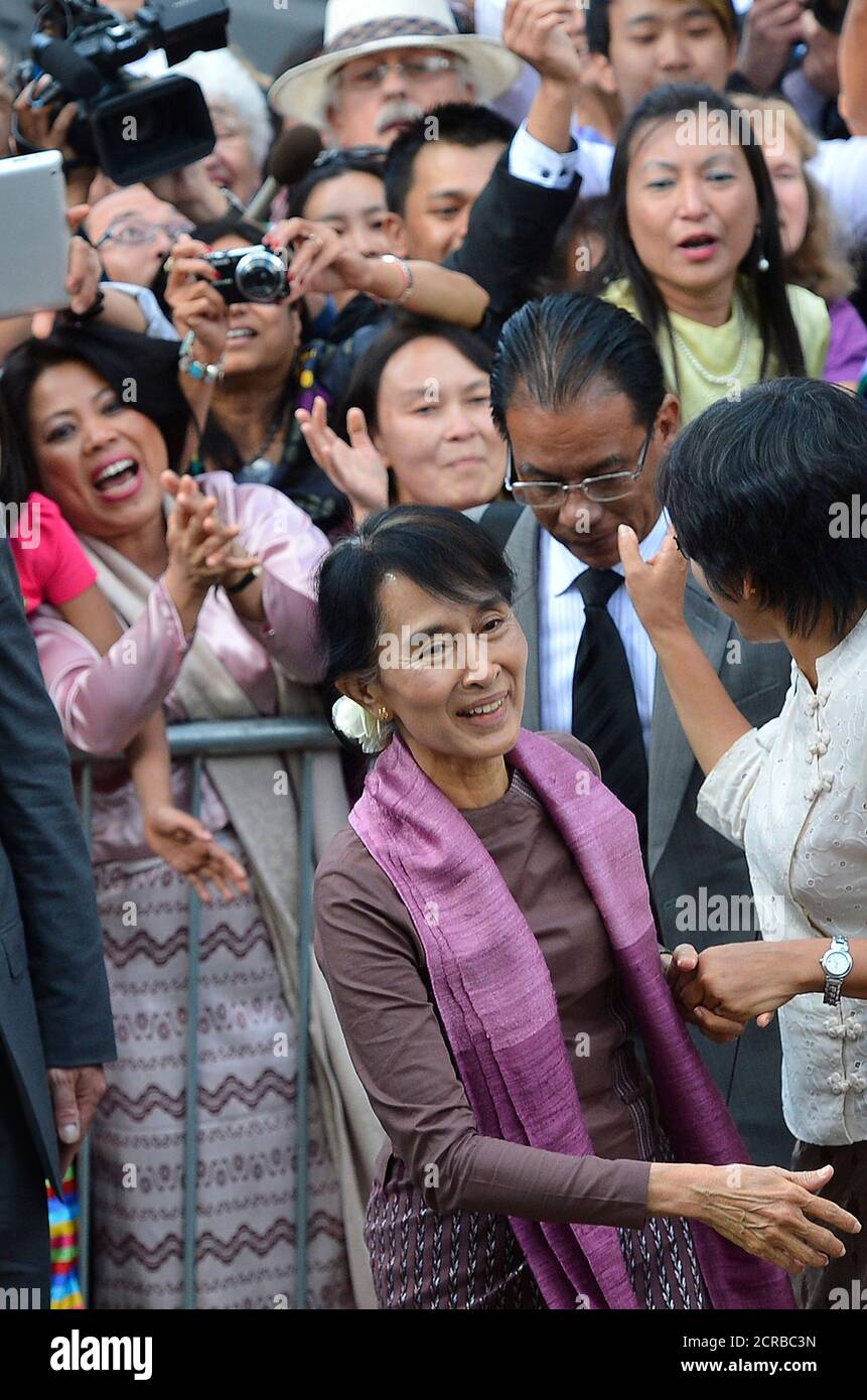 Aung san family hi-res stock photography and images - Alamy