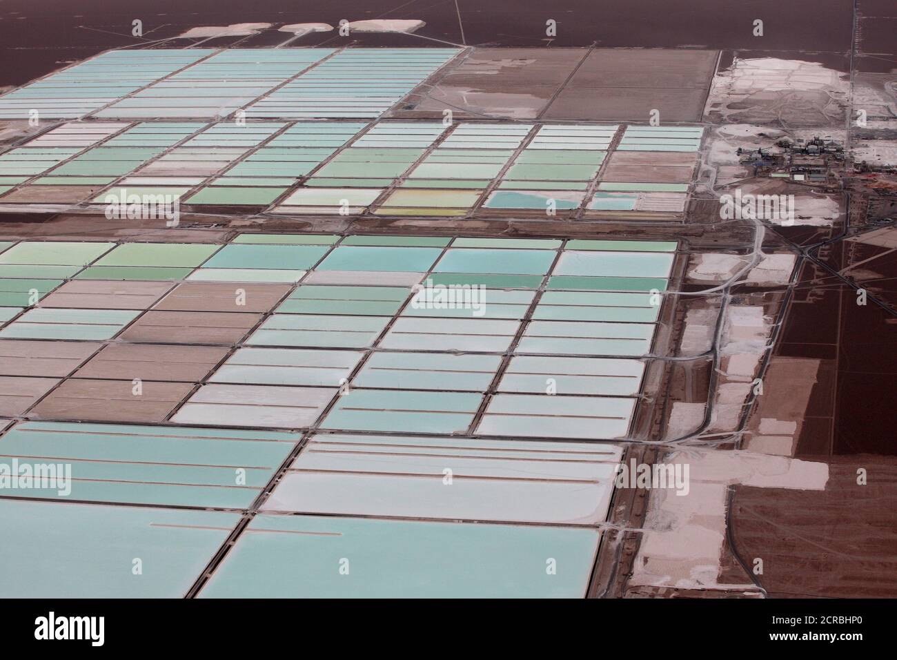 Lithium mine atacama hi-res stock photography and images - Alamy
