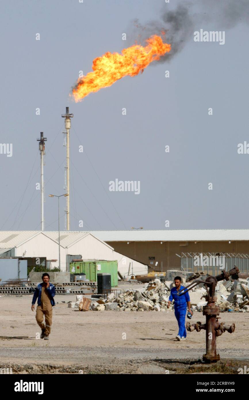 Basra gas iraq hi-res stock photography and images - Alamy
