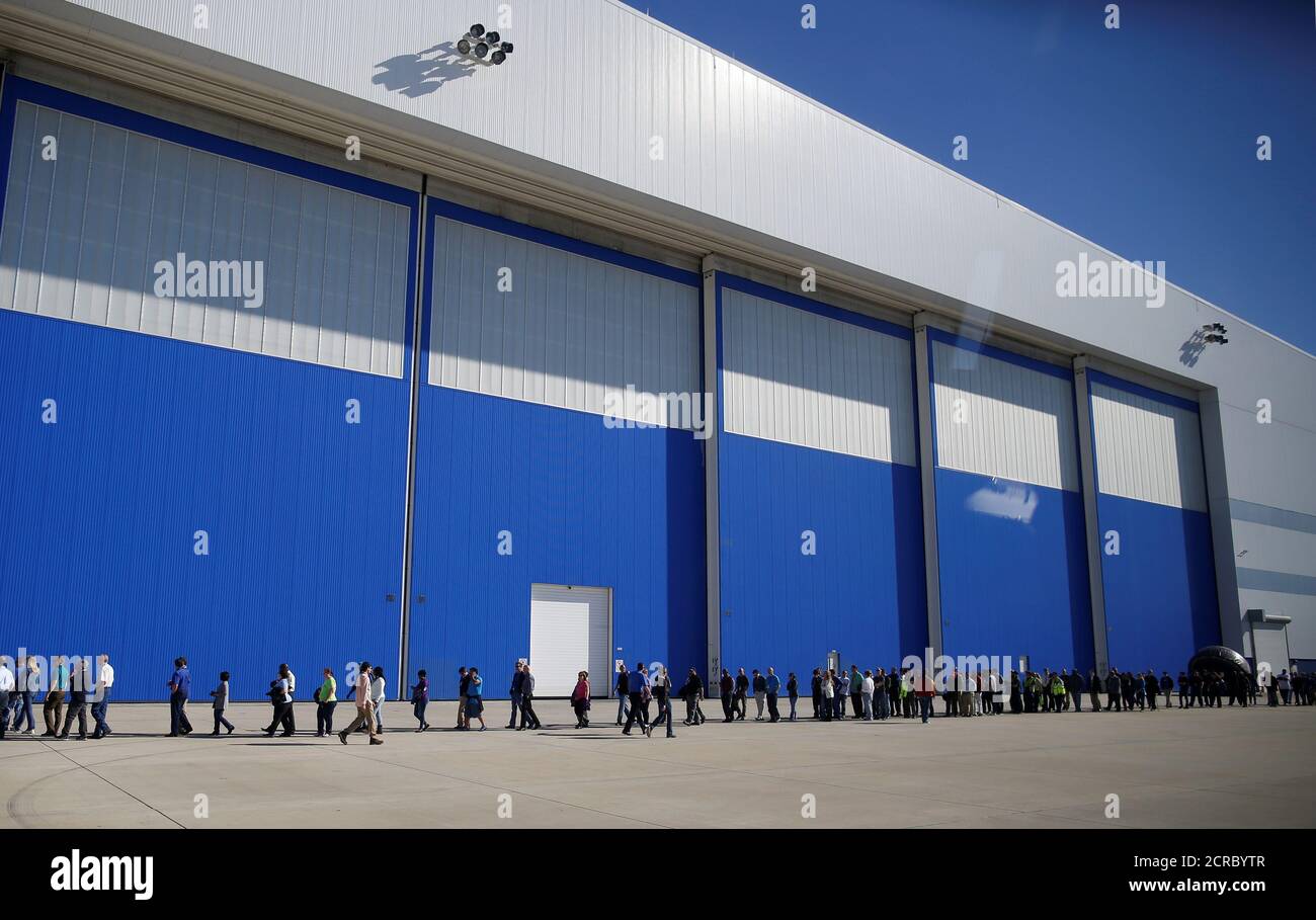 Final assembly building hi-res stock photography and images - Alamy