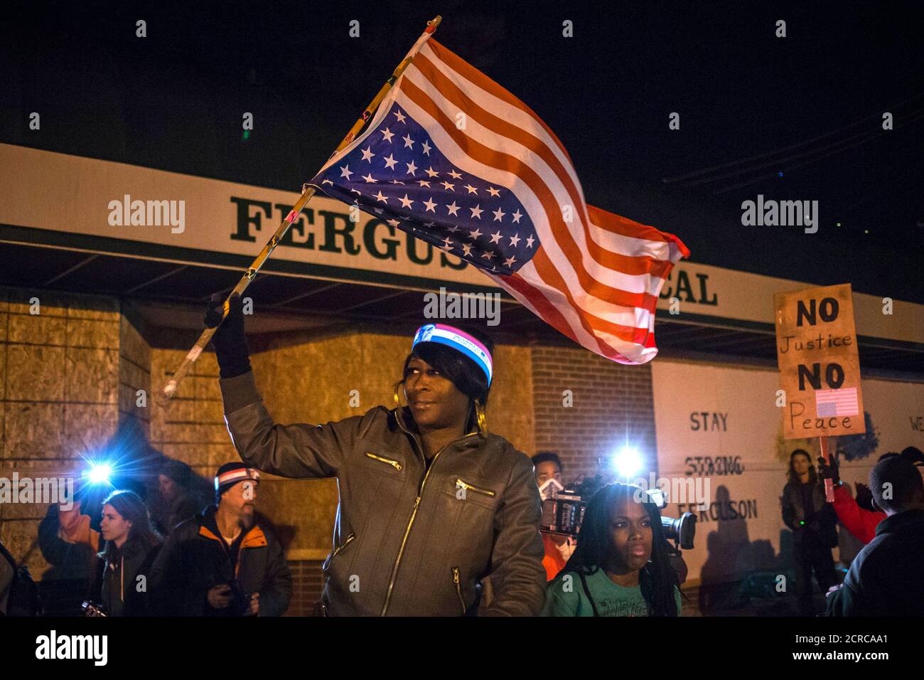 Upside down american flag war hi-res stock photography and images - Alamy