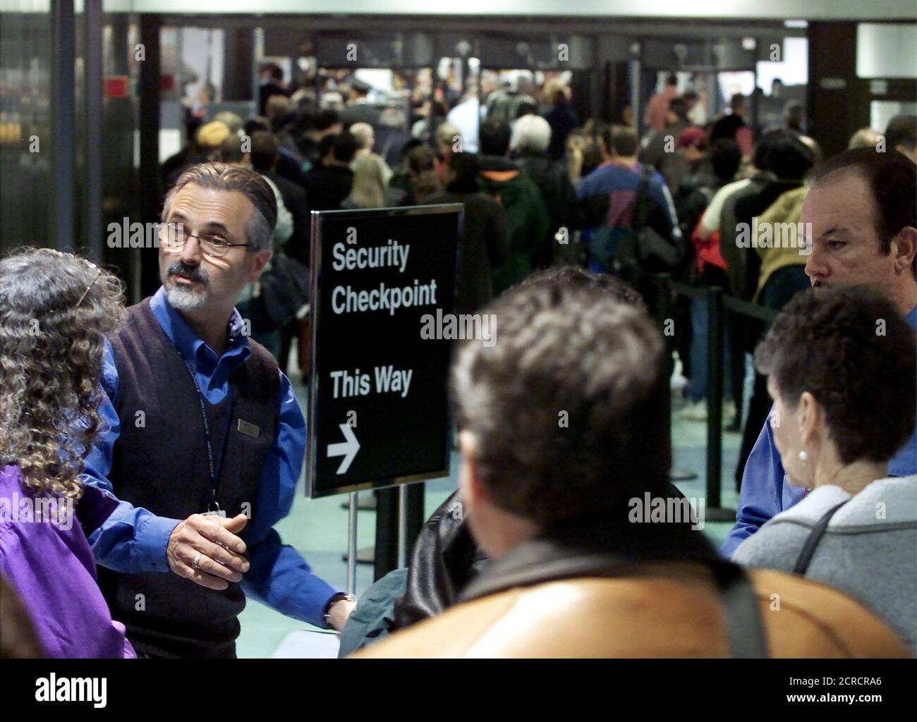 Airport security lines hi-res stock photography and images - Alamy