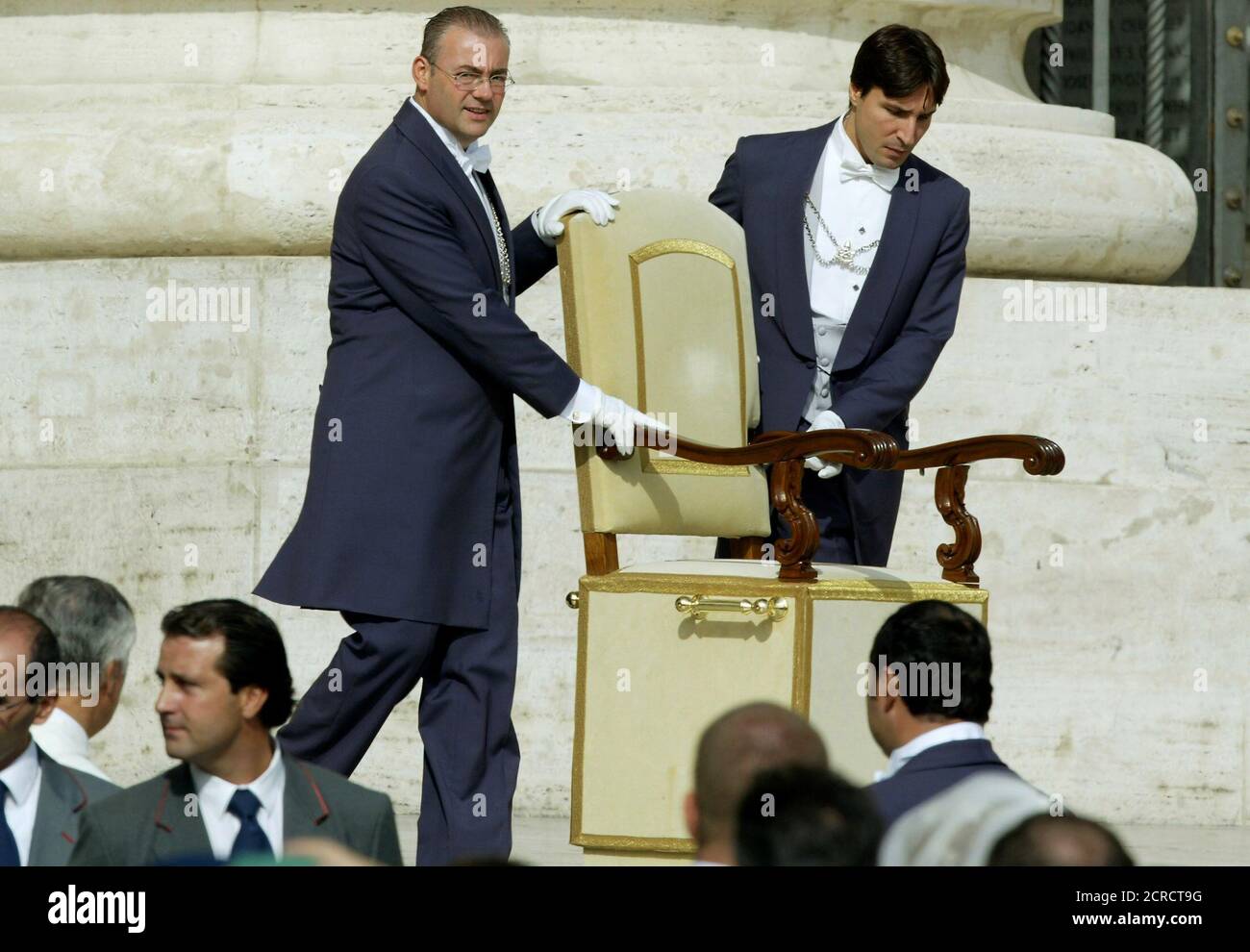 Popes chair hi-res stock photography and images - Alamy