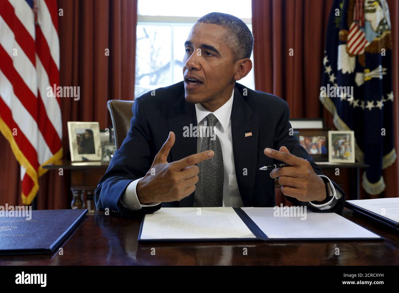 Joint resolution of disapproval hi-res stock photography and images - Alamy