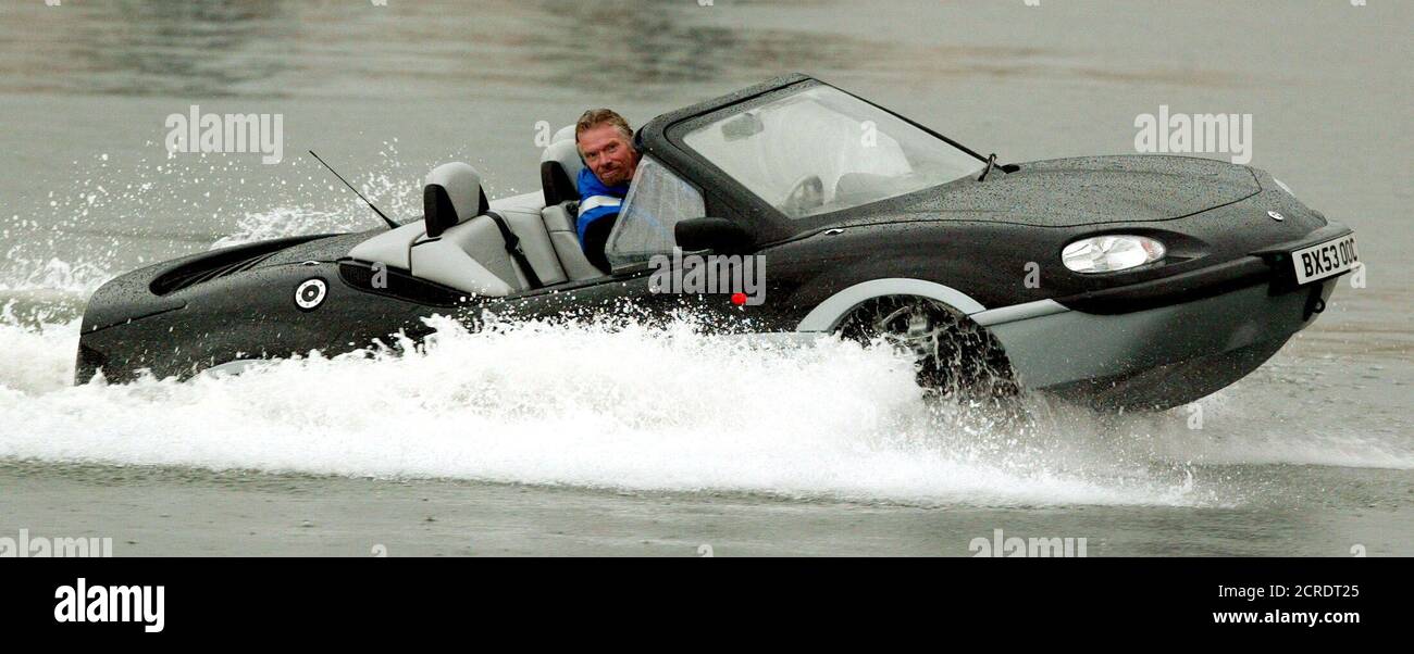 Gibbs aquada on water hi-res stock photography and images - Alamy