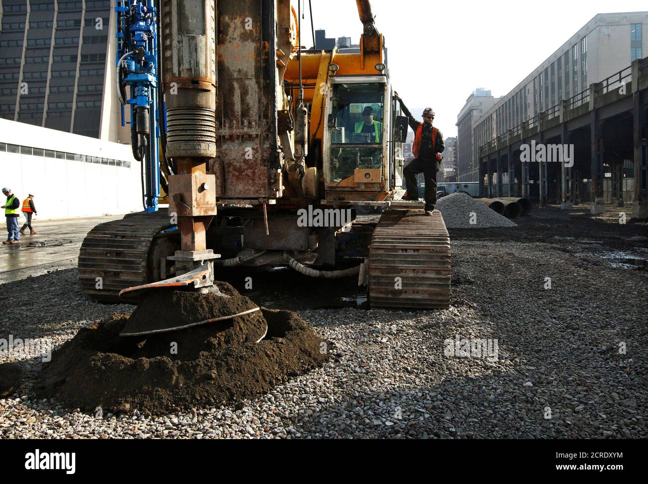 Construction site hudson yards project hi-res stock photography and ...