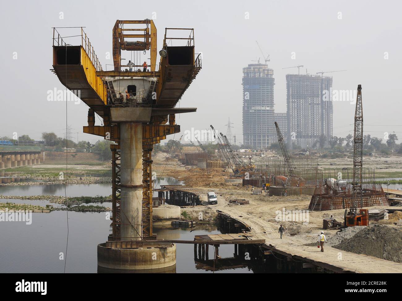 Delhi metro rail construction hi-res stock photography and images - Alamy